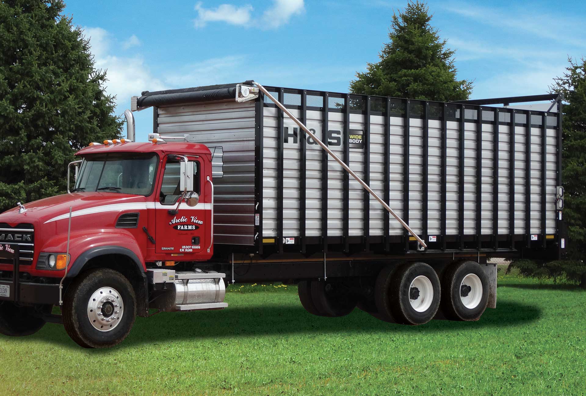 Wide Body Rear Unload Forage Boxes – H&S Manufacturing Company, Inc.